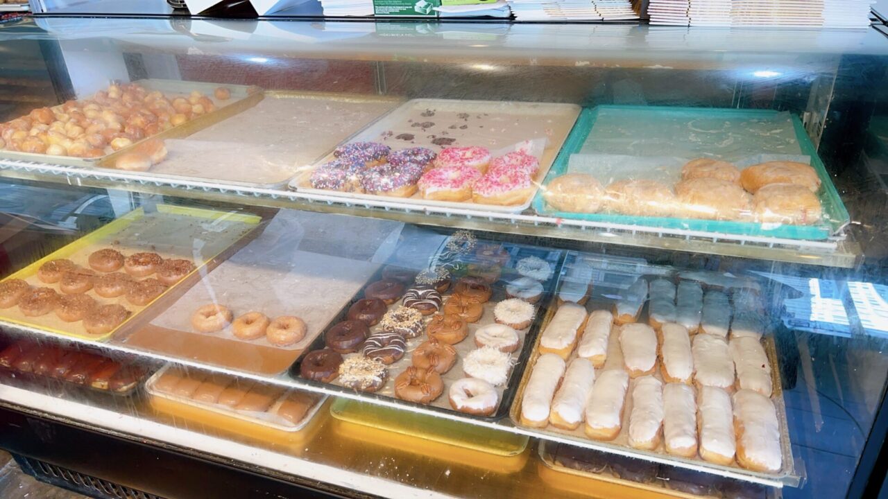 【Pharaohs Donuts＆Sugarfire Smoke House】セントルイスのダウンタウンぶらり食道楽の旅☆BBQと美味しい ...