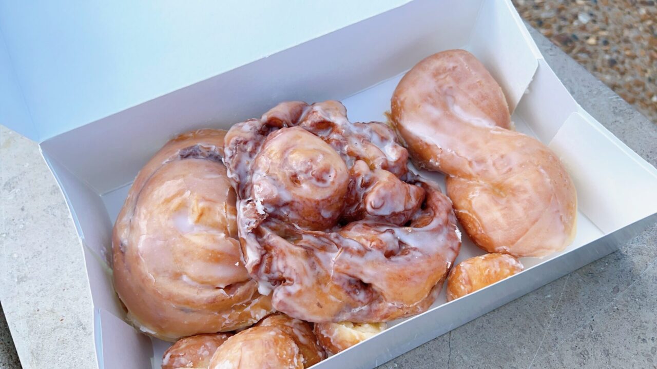 【Pharaohs Donuts＆Sugarfire Smoke House】セントルイスのダウンタウンぶらり食道楽の旅☆BBQと美味しい ...